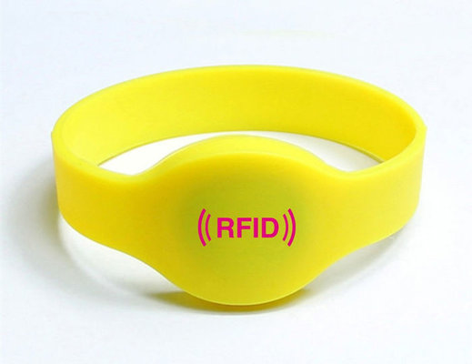 High quality Oval Shape Silicone RFID Wristband