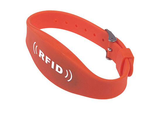 Reusable Waterproof Programmable Children Tracking 13.56MHz NFC RFID Silicone Wristband Price