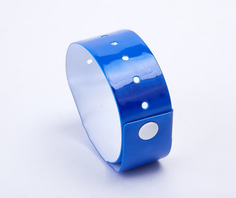 Custom logo 125khz PVC Paper Active Easy Wearing RFID Tag NFC Chip Concert Wristband One Time Use for Dust Proof